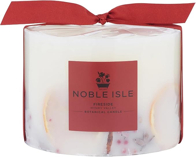Noble Isle Fireside Candle - 200gr | The Skin Hut